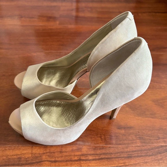 Jessica Simpson | Shoes | Jessica Simpson Shimmery Gold Tone Acadia ...